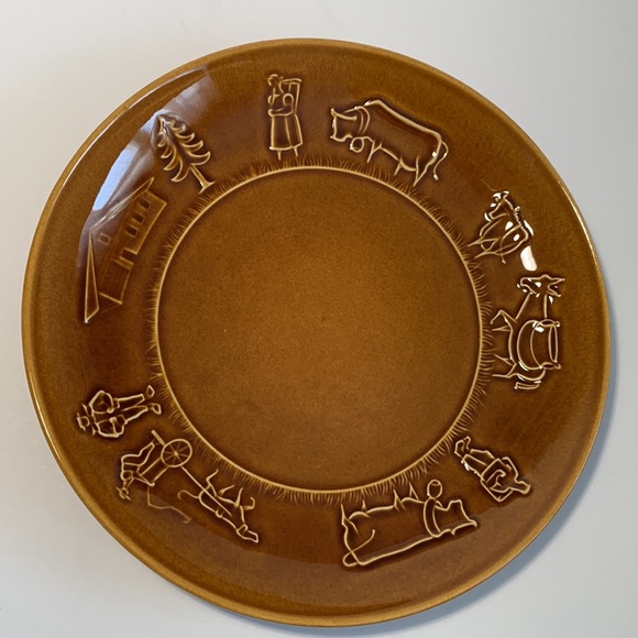 Dining | Pottery Dinner Plate Farm Animal Cabin Design Raised Design ...